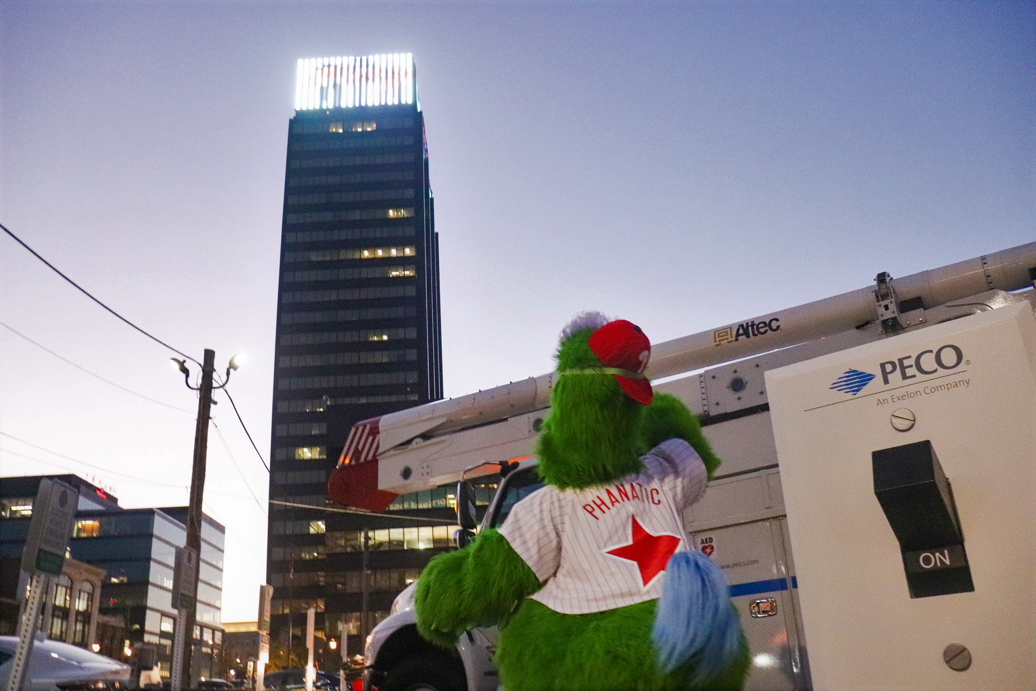 Powering on PECO’s Iconic Crown Lights - PECO Connection : PECO Connection