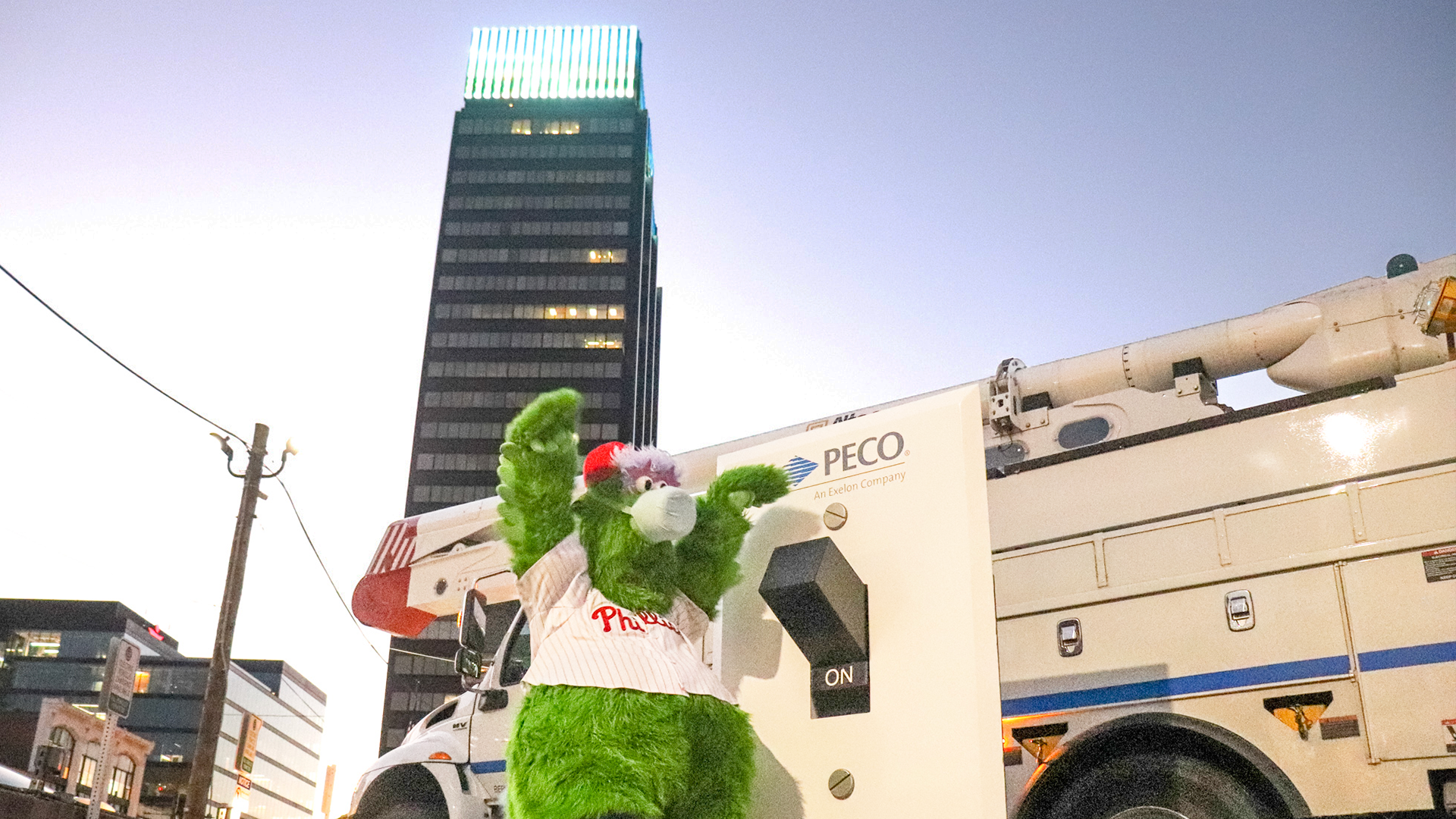 PECO Powers Red October, Lighting the Path to the Finish - PECO ...