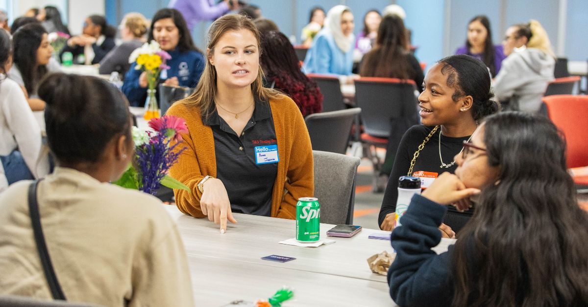 ComEd Women Illuminate Paths for Future Generations : Powering Lives ...